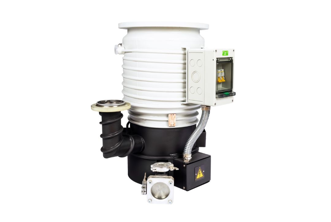 Diffusion and booster vacuum pumps